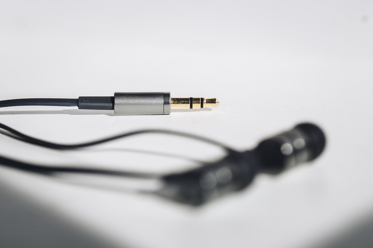 Dynamic Motion 耳机 DM008P「铝」的型格 | Hypebeast