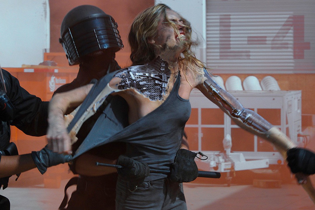 對未來系有興趣的絕對要看這一套 Cyberpunk 科幻短片《Rise》。 | Hypebeast