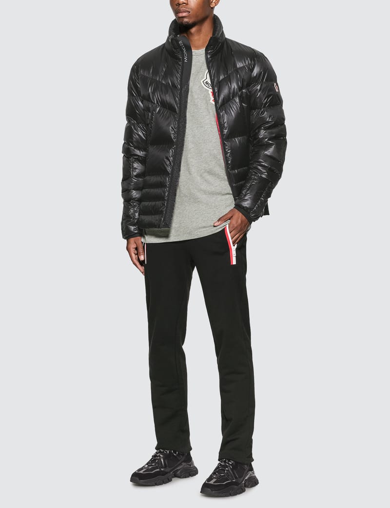 Moncler blanchy store