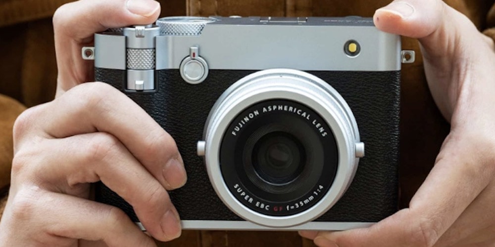 Fujifilm 旗艦 GFX 系列中片幅相機最新成員 GFX 100RF 正式上架 | Hypebeast