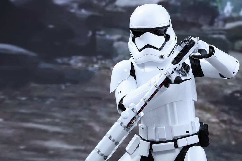 Finn Stormtrooper Star Wars Hot Toys Figurines | HYPEBEAST