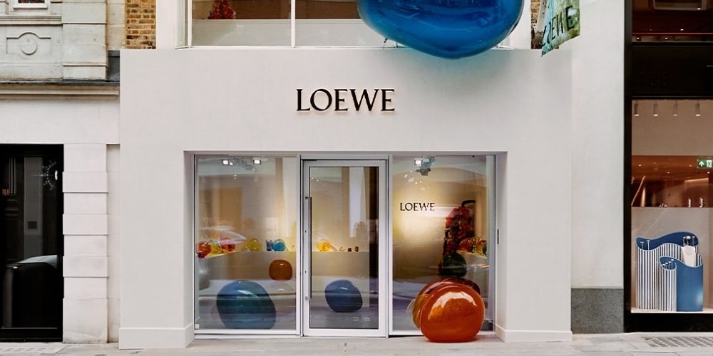 LOEWE Perfumes harap ng tindahan sa Mayfair, Frieze London | Hypebeast