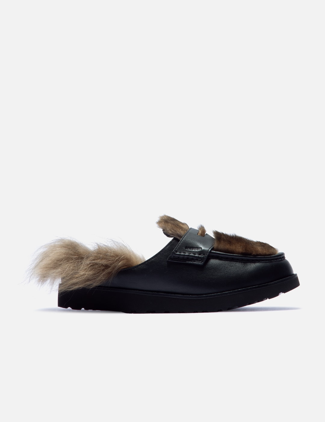 UGG - UGG Ambush Loafer | HBX - HYPEBEAST 為您搜羅全球潮流時尚品牌