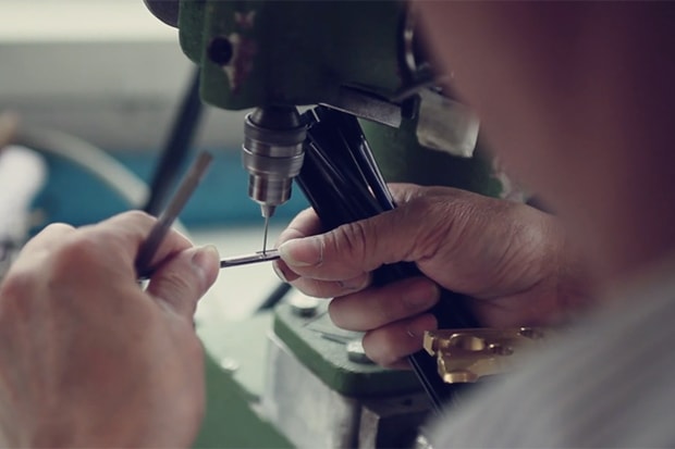 SUPER: Manufacturing Glasses in Italy Video | HYPEBEAST