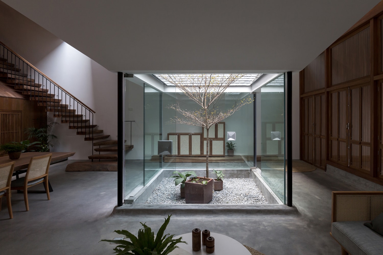 Pin von Giacomo Stephan auf LIVING | Atrium ideen, Wohnen, Offenes ...