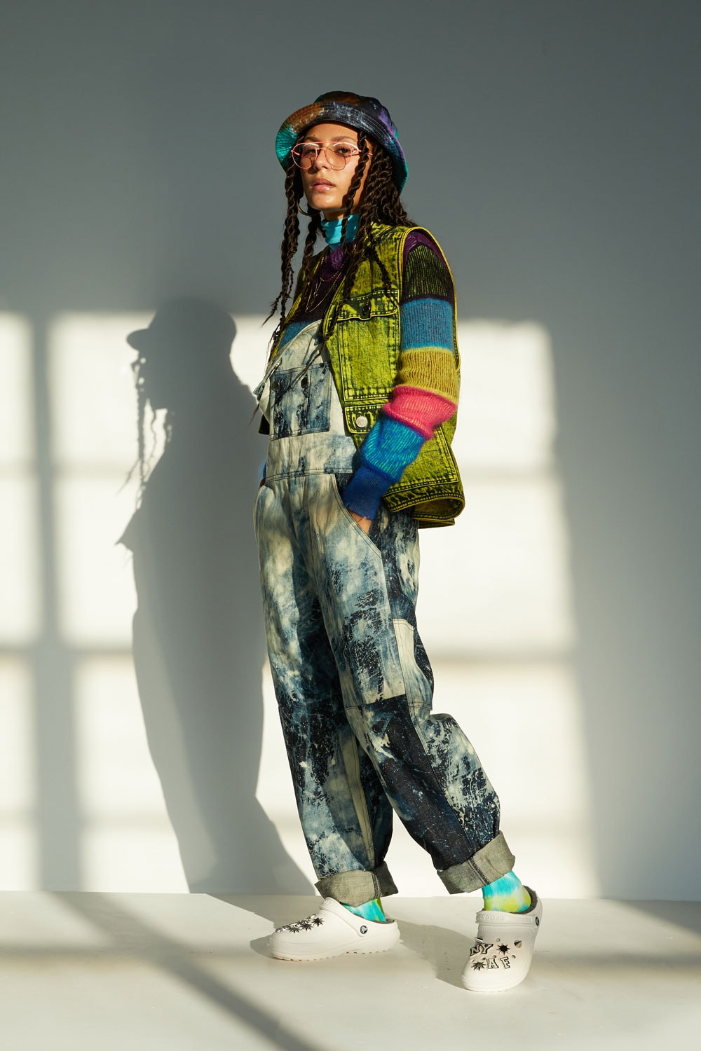 10 Fashion-Forward Ways to Make a Statement Wearing Crocs | Hypebae