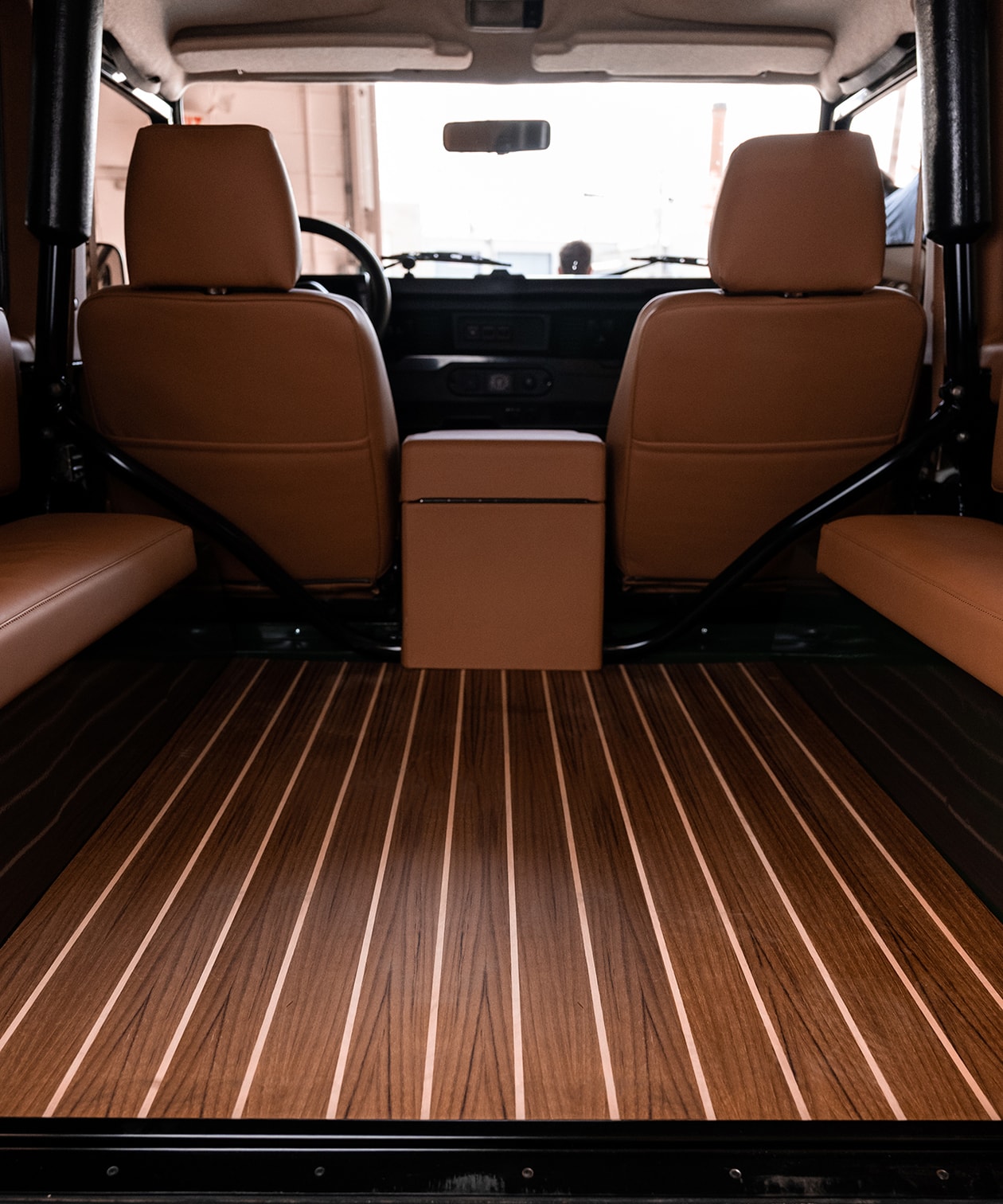 A Look at Inii King's Custom Land Rover Defender | Hypebae