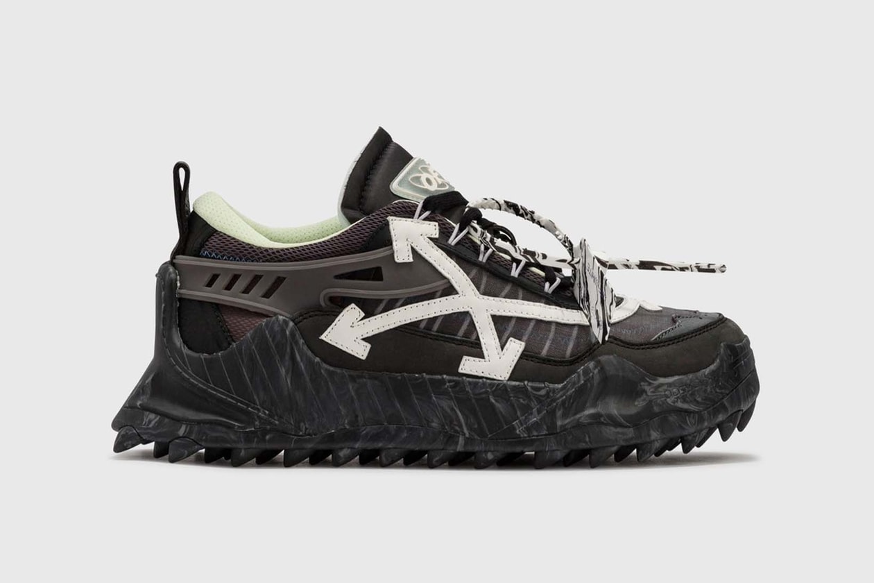 9 Best Emo Style Sneakers, From Vans To Converse | Hypebae