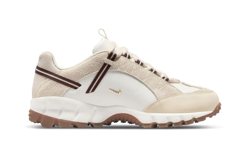 60 Sneakers Approved by K-Pop Group NewJeans | Hypebae