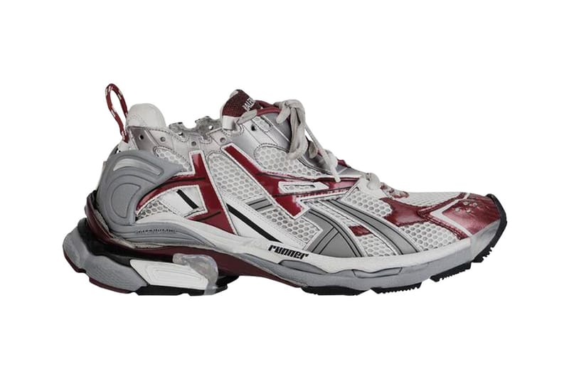 60 Sneakers Approved by K-Pop Group NewJeans | Hypebae