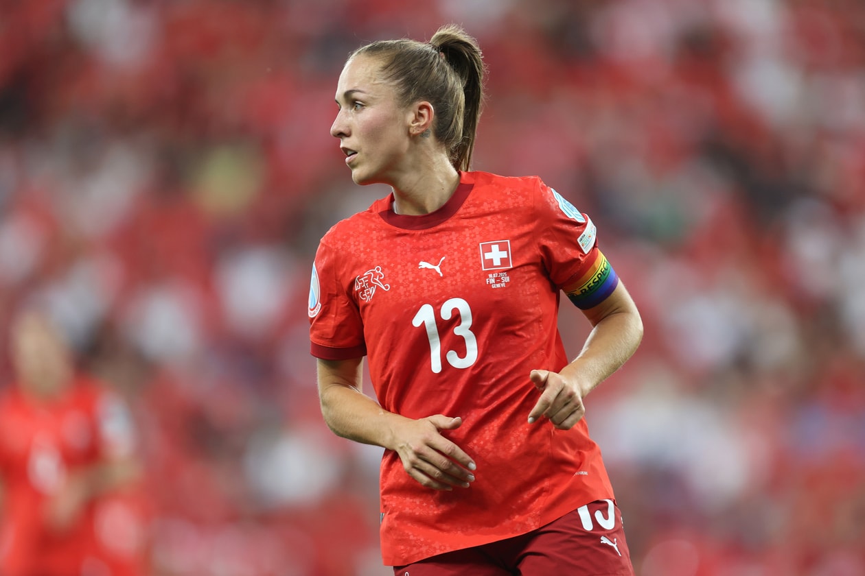 16 of the Best Female Football Players To Know | Hypebae