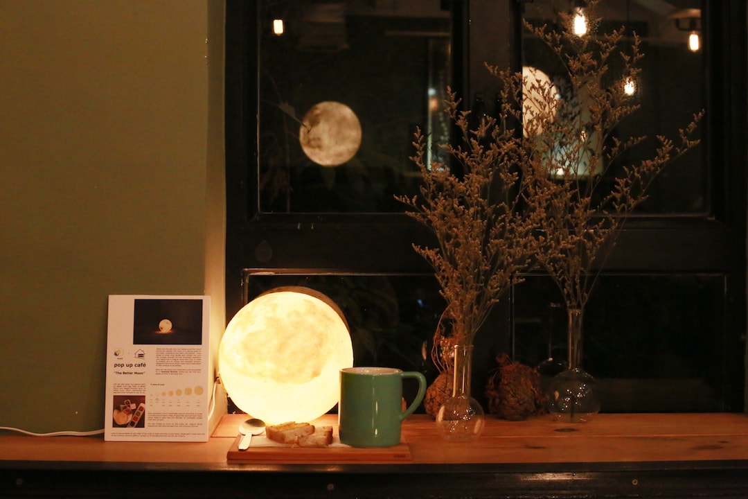 unun X Common Ground「The Better Moon?」期間限定 Café | Hypebeast