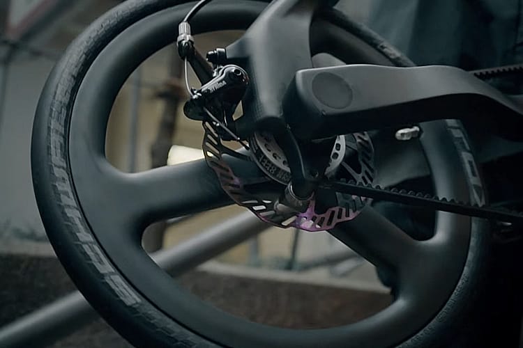 实试 STRiDA C1 全碳纤与折叠单车之终极搭配 | Hypebeast