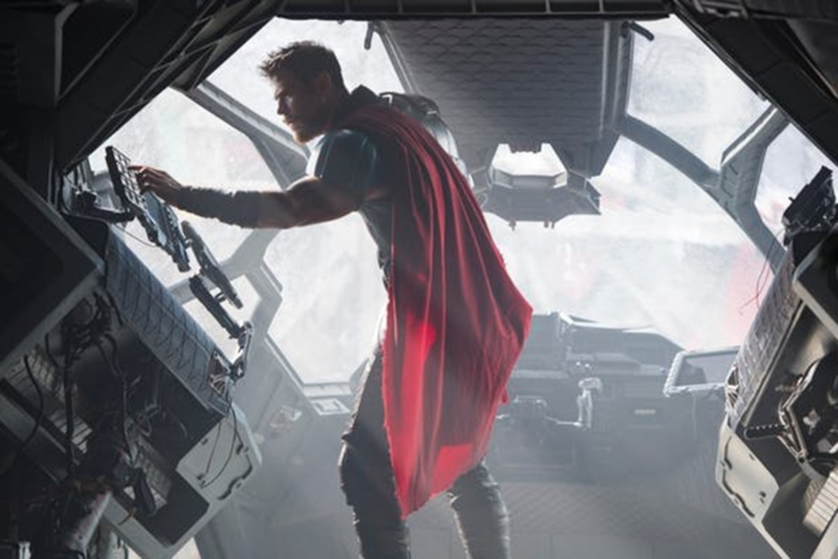 《Thor 3》美术指导解答 Hulk 为何也会在 Sakaar 星球上？ | HYPEBEAST