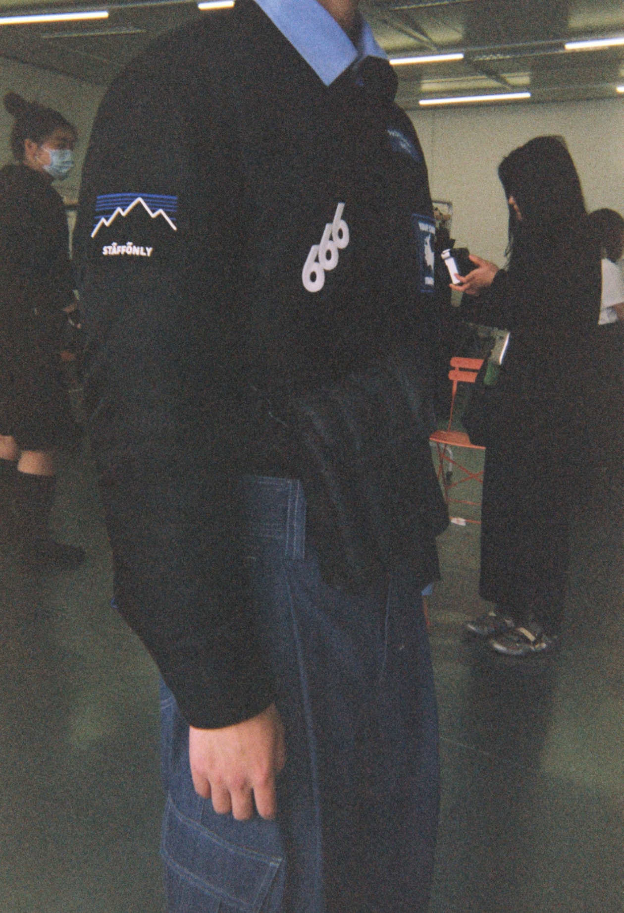 STAFFONLY 鏡頭下 21AW 的珍貴瞬間，紀錄一場時裝秀的繁複工作與挑戰邊界的歷程 | Hypebeast