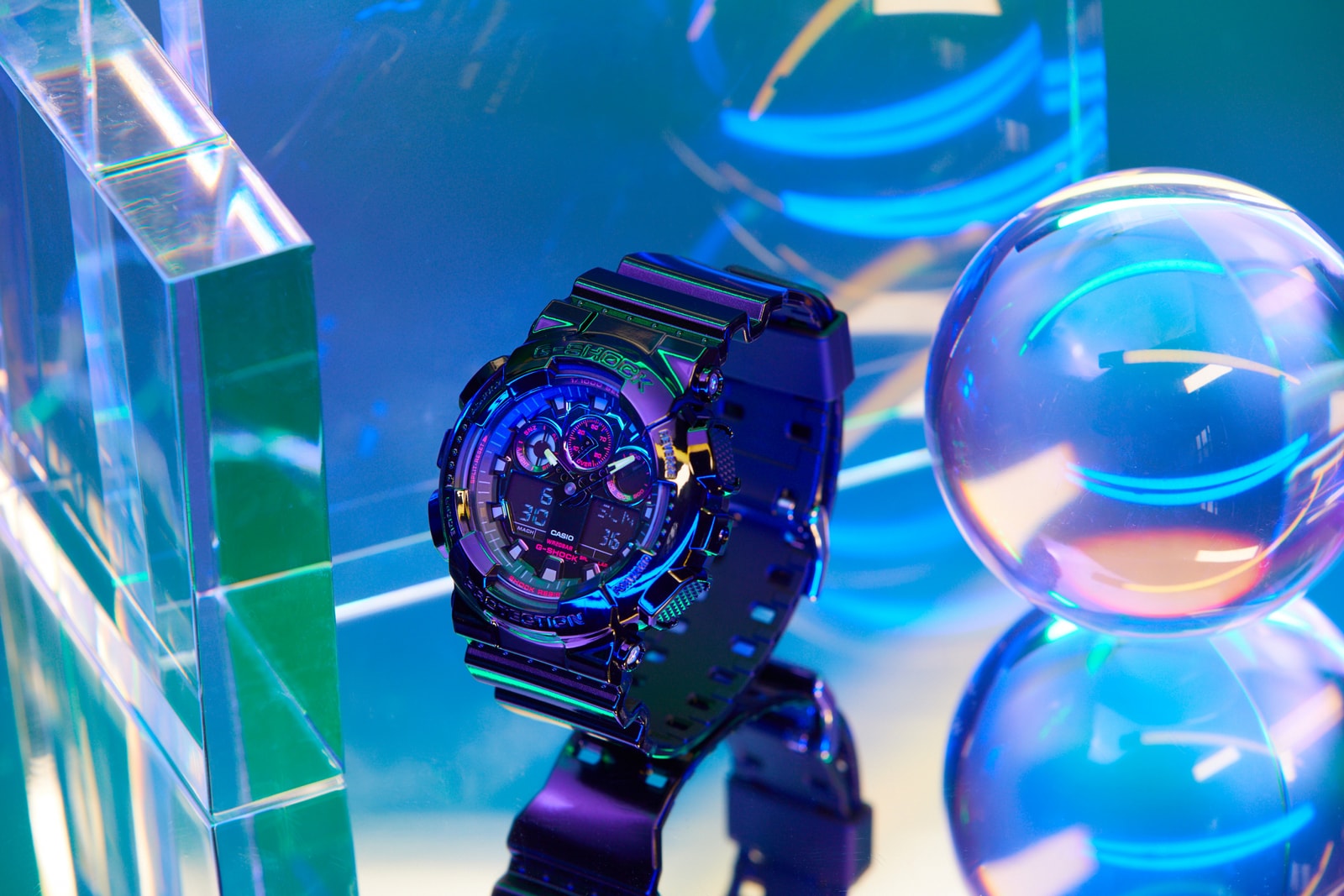 G-SHOCK 发布「虚拟彩虹」系列，以赛博朋克造型致敬游戏与电子竞技 | Hypebeast