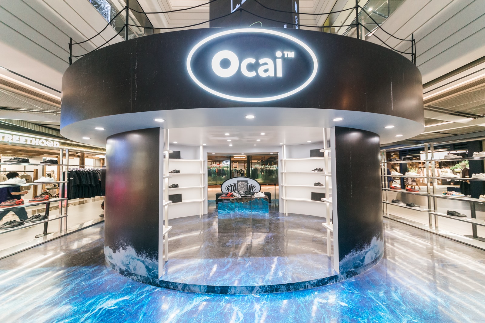 联名球鞋背后的文化意义探讨，走进 Ocai x STAGROUP「航母行动」Pop-Up 现场 | Hypebeast