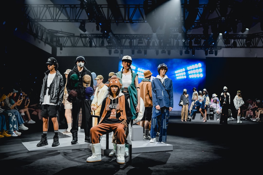 走进 New Era 2023 秋冬系列「Captures the Glory」大秀 | Hypebeast