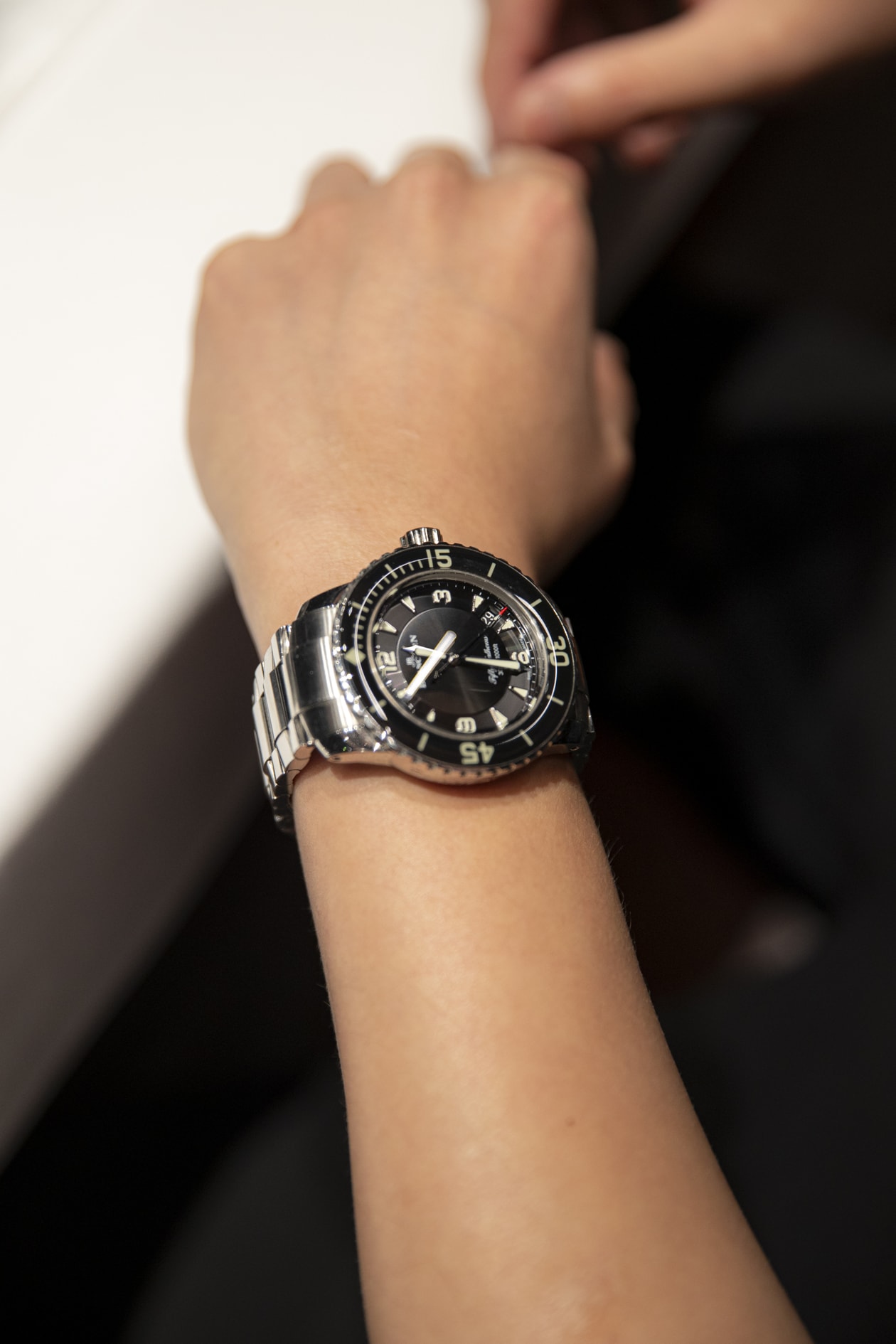 Essentials: 米其林餐厅 LING LONG 主厨 Jason Liu 分享日常必备单品 | Hypebeast