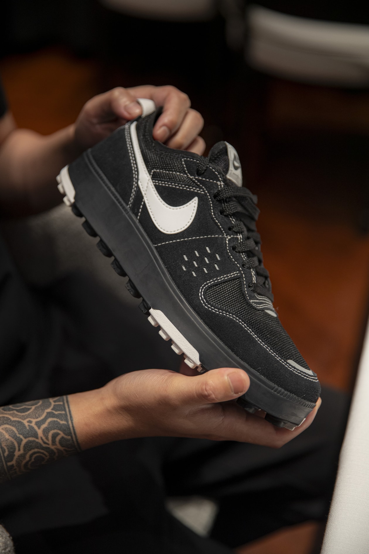 Essentials: 米其林餐厅 LING LONG 主厨 Jason Liu 分享日常必备单品 | Hypebeast