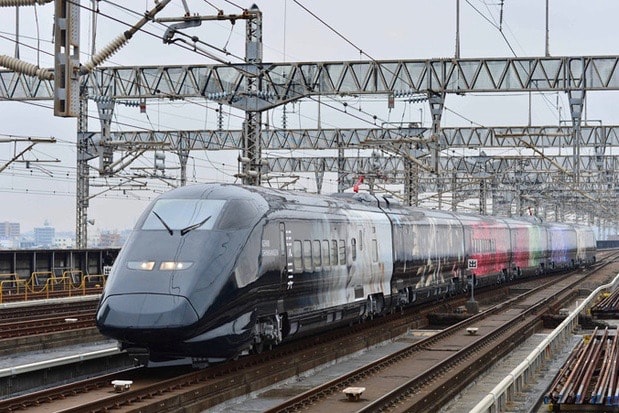 「世界最高速美術館」日本 Genbi Shinkansen 列車運行在即 | Hypebeast