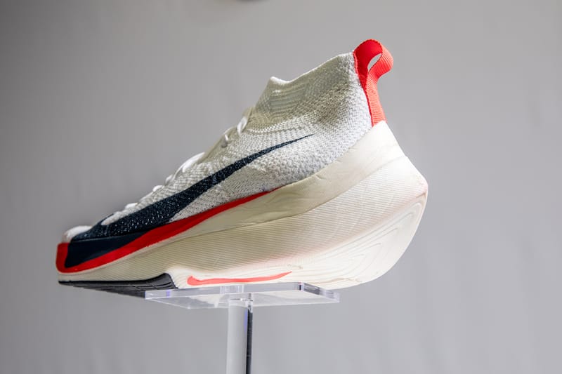 Nike BREAKING2 专家剖析田径史上最伟大挑战 | Hypebeast