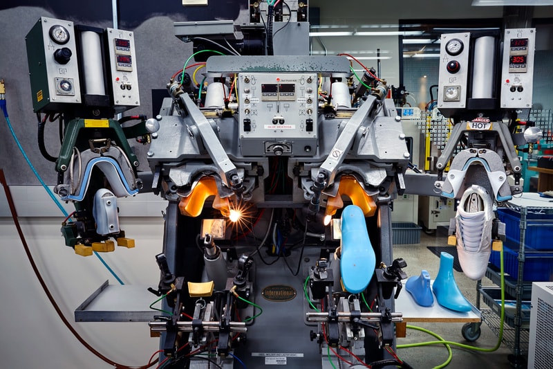 Grabit Robots Use Static Electricity Nike Shoes | Hypebeast