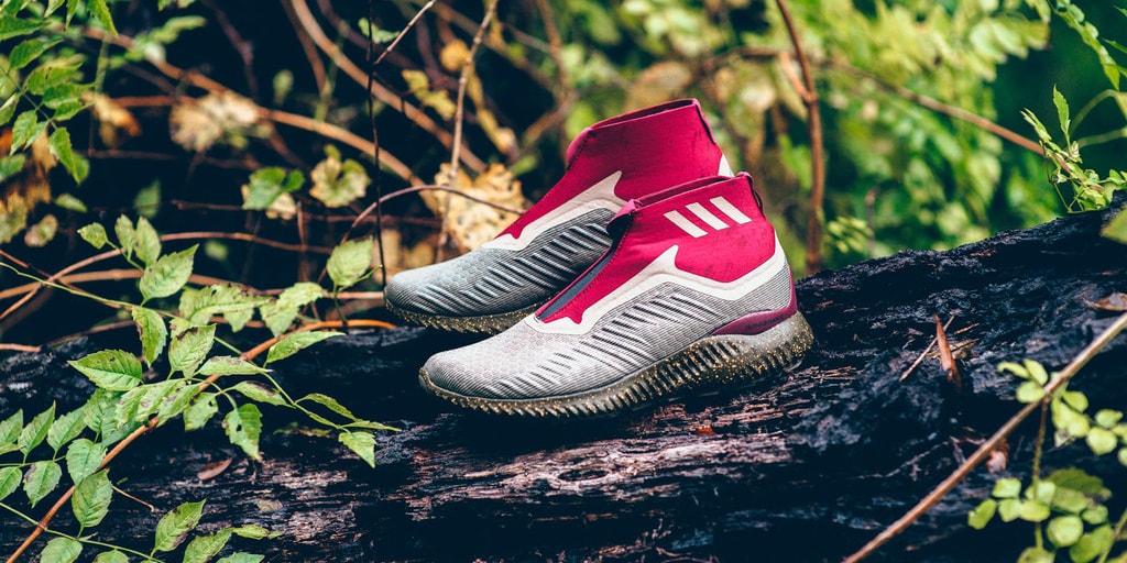 adidas AlphaBOUNCE 5/8 Zip 全新配色設計「Collegiate Burgundy」 | Hypebeast