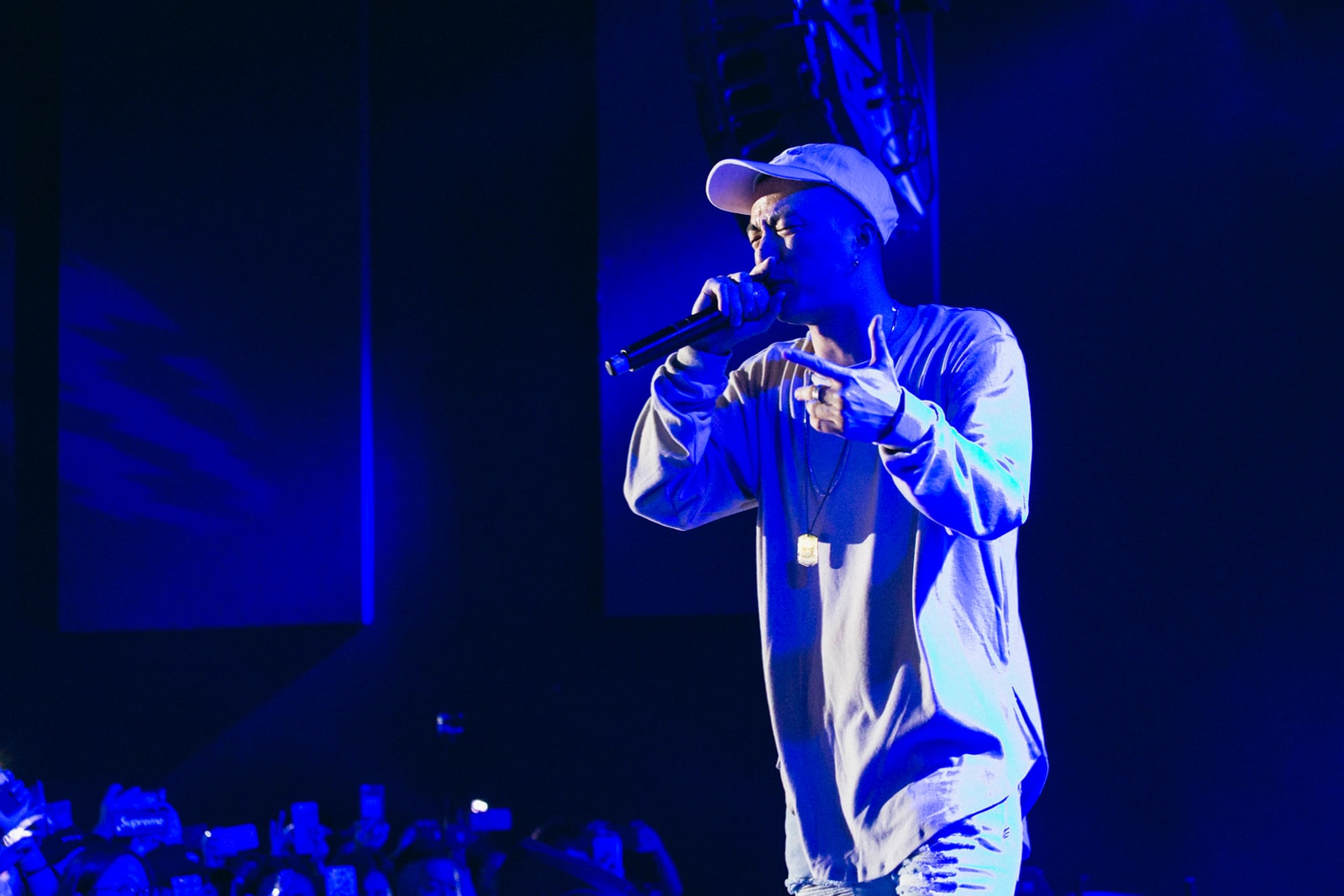 VAVA《21》个人巡演香港站现场直击 | HYPEBEAST