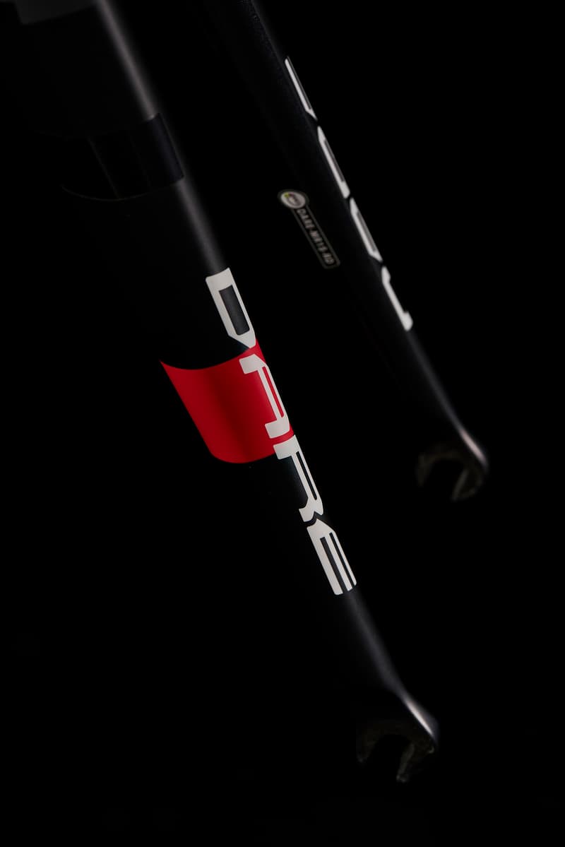 nabiis 攜手 DARE 推出「MR1s Team nabiis Edition Frameset」碳纖維公路車架 | Hypebeast