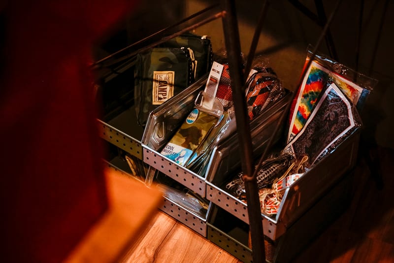 「野人」聚焦！HYPEBEAST 率先走進 HAND SLIDE Pop-Up Store | Hypebeast