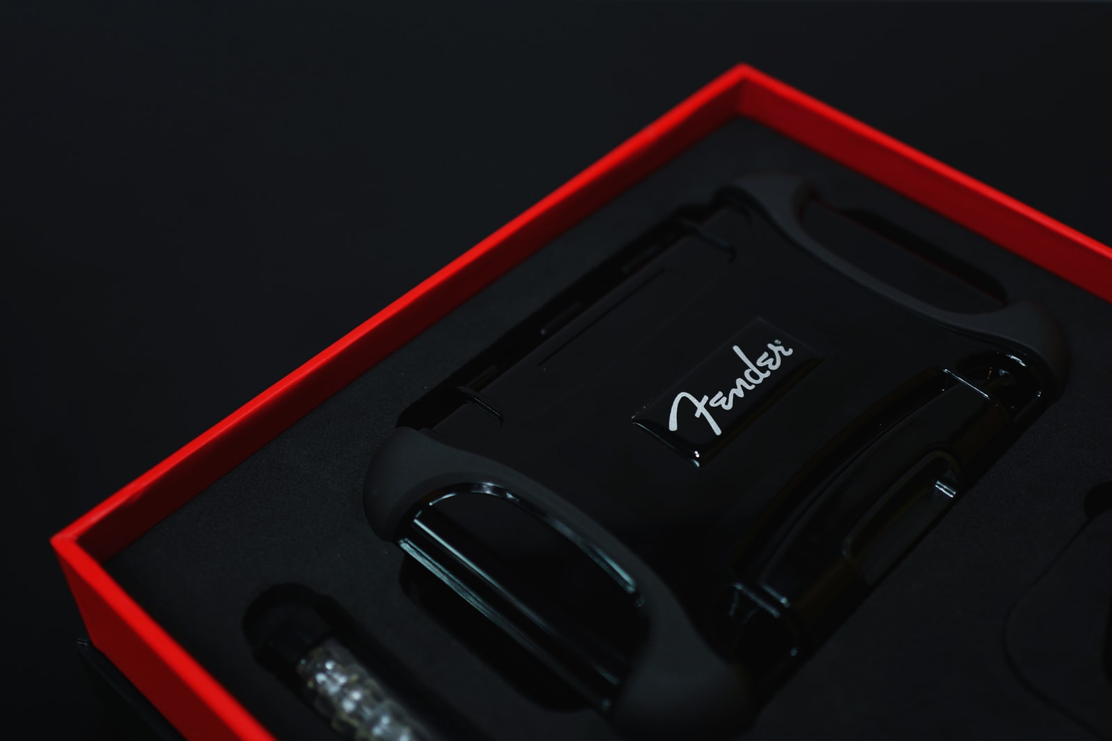 Fender 推出全新 Audio Design Lab 耳机系列 | HYPEBEAST