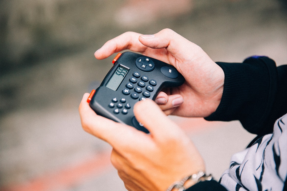 Essentials：Raise Studio 主理人榮榮 | Hypebeast