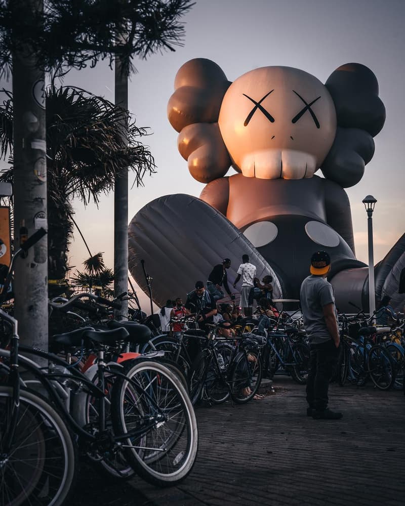 KAWS 攜巨型 COMPANION 助陣 Pharrell 最新音樂節「SOMETHING IN THE WATER」 | Hypebeast