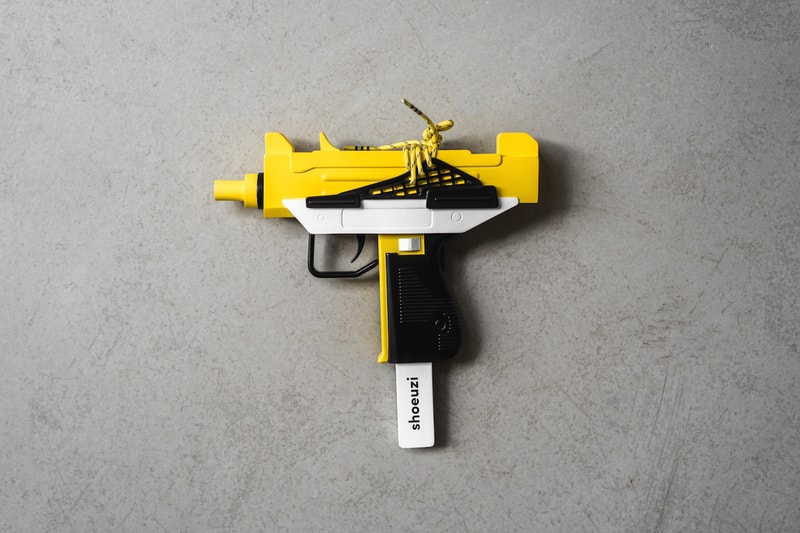 潮流融會－WOAW 獨家引入 The Shoeuzi v2 槍形藝術雕塑 | Hypebeast