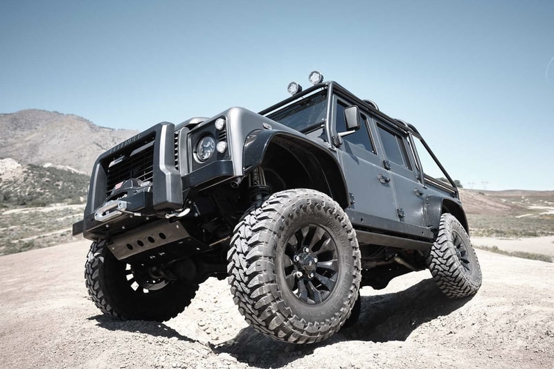 Himalaya 打造 Land Rover Defender 全新限量改裝車型 | Hypebeast