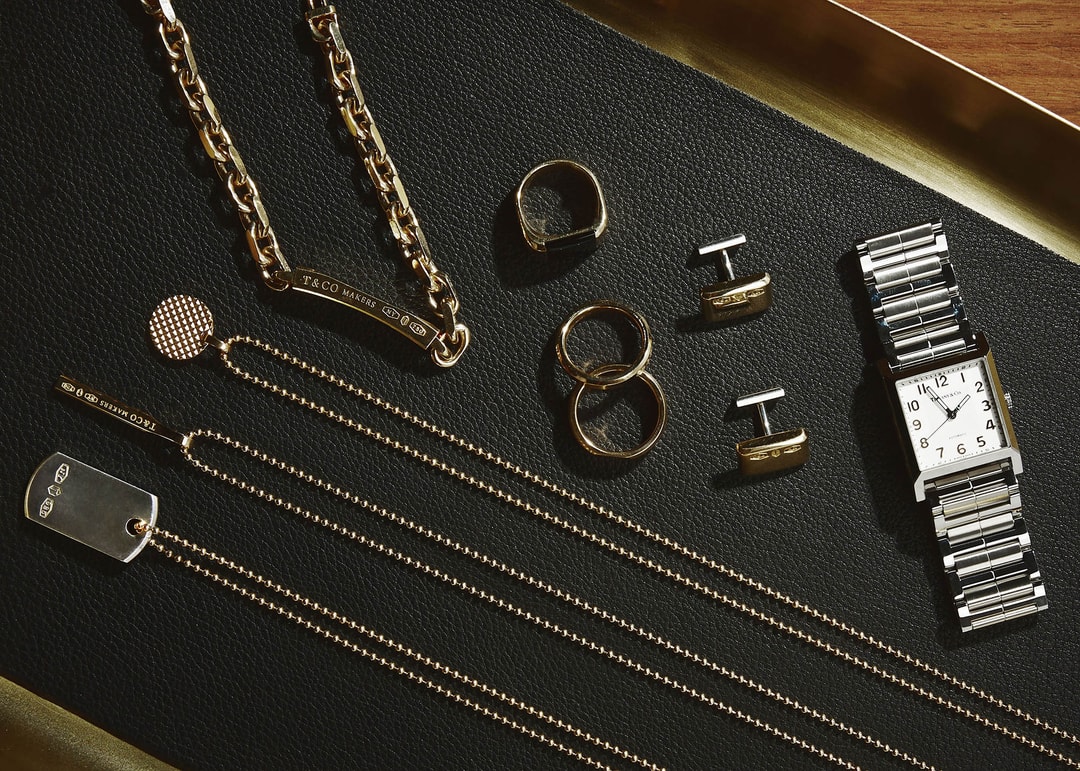 你的首飾究竟為什麼而存在？Ryan Xie 演繹 Tiffany & Co. 最新男裝造型特輯 | Hypebeast