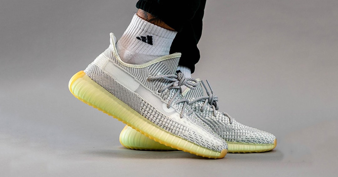 率先預覽 YEEZY BOOST 350 V2 最新配色「Yeshaya」上腳圖輯 | Hypebeast