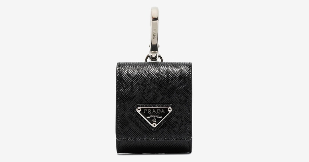 Prada 推出經典 Saffiano 皮革 AirPods 保護套 | Hypebeast
