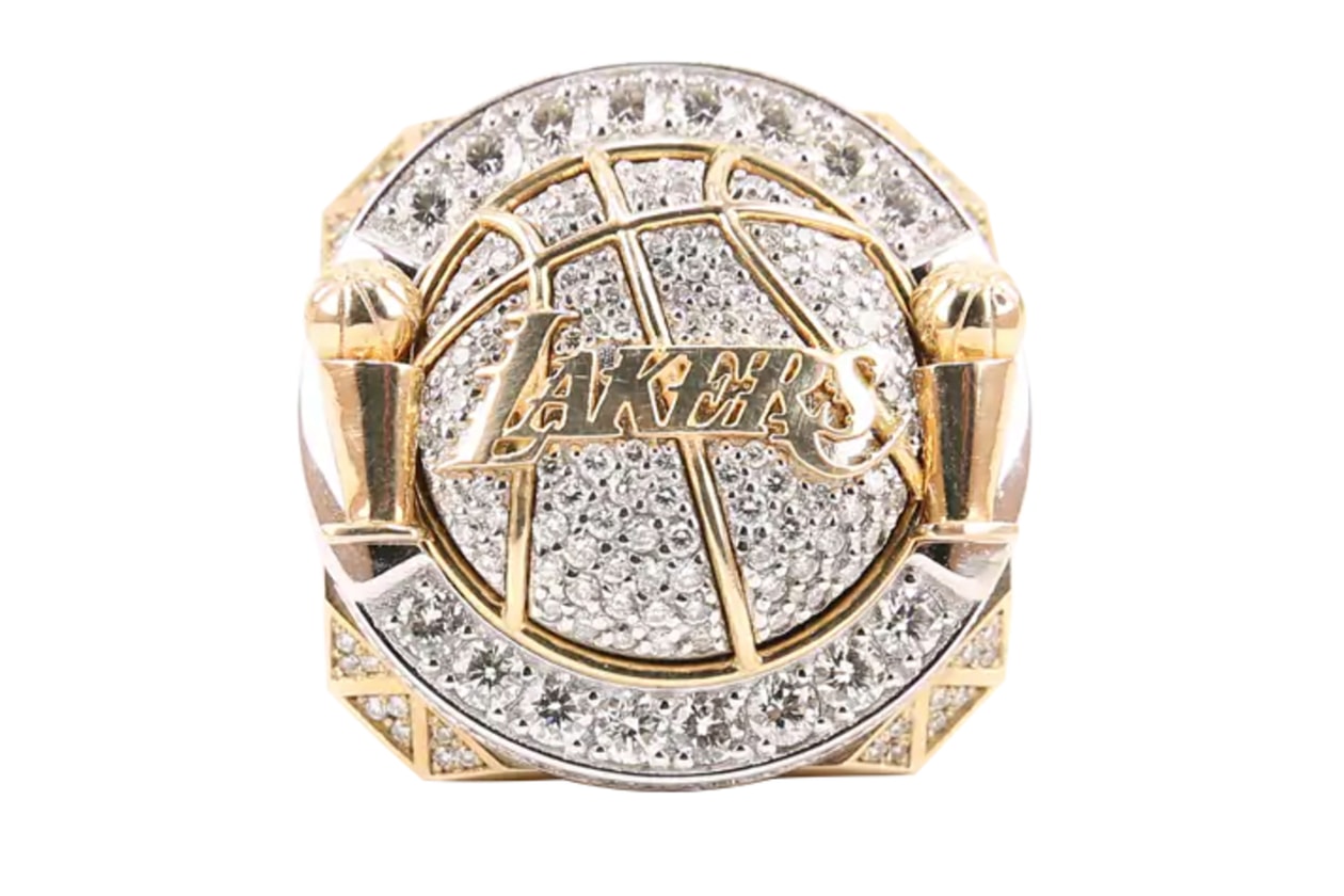 HYPEBEAST 回顧 Kobe Bryant 生涯 5 枚「總冠軍戒指」之背後故事 | Hypebeast