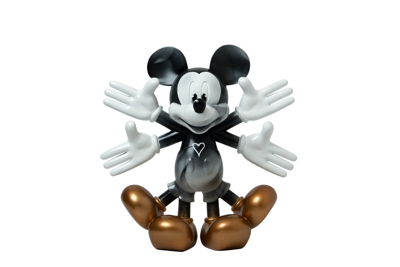 K11 MUSEA 舉行期間限定「Snow Angel Mickey」慈善競投 | Hypebeast