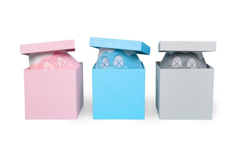 「KAWS:HOLIDAY」人氣周邊系列於 MoMA Design Store 重新上架 | Hypebeast