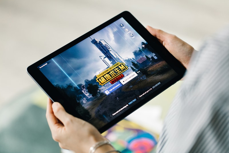 HYPEBEAST 搶先實測新世代 Apple iPad 8 各項重點功能 | Hypebeast