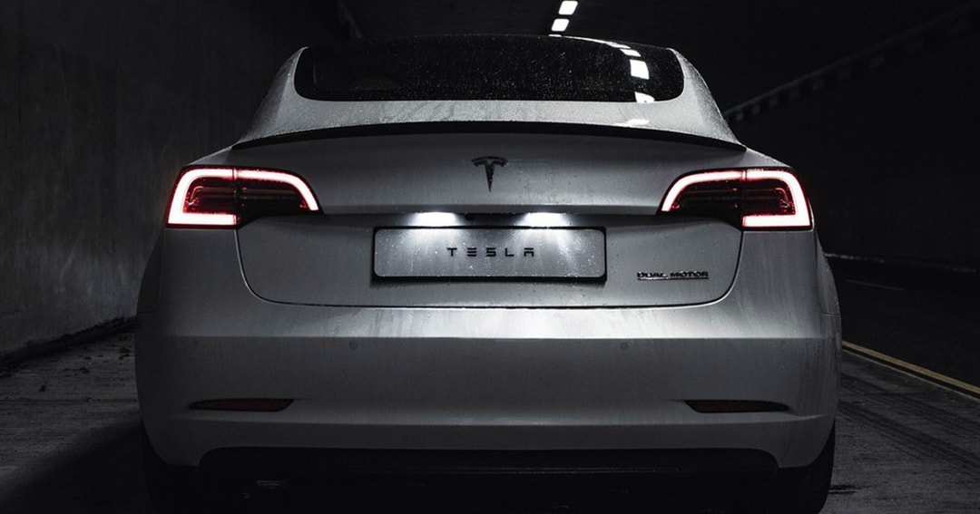 Tesla 宣佈未來將推出 $25,000 美元全新電能車型 | Hypebeast