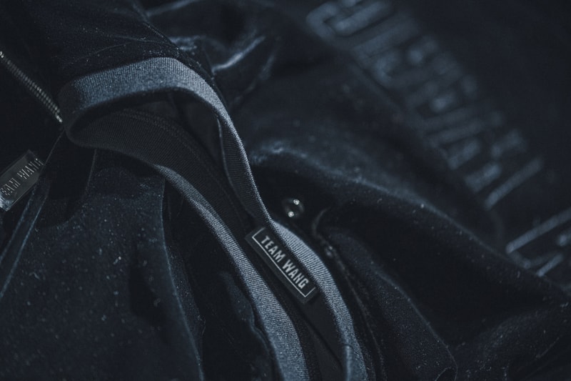 Jackson 王嘉爾分享 TEAM WANG 新系列設計理念並拆解 Pop-up 創意空間 | Hypebeast