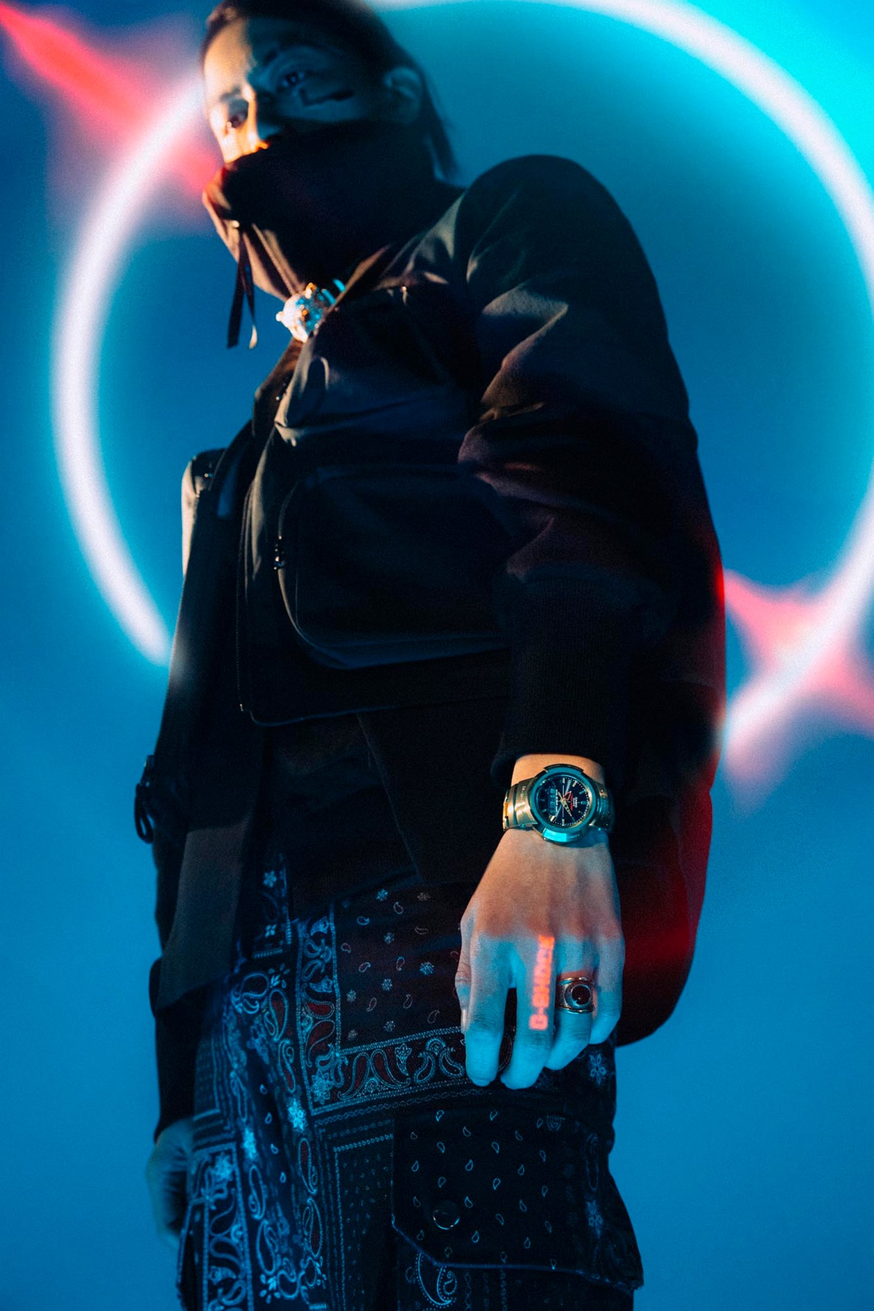 經典設計蛻變而成的金屬未來 G-SHOCK AWM-500 | Hypebeast