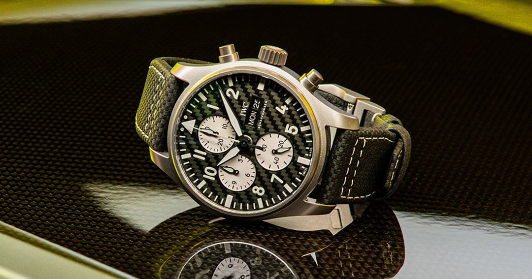 Mercedes-AMG 攜手 IWC 推出全新聯乘別注錶款 | Hypebeast