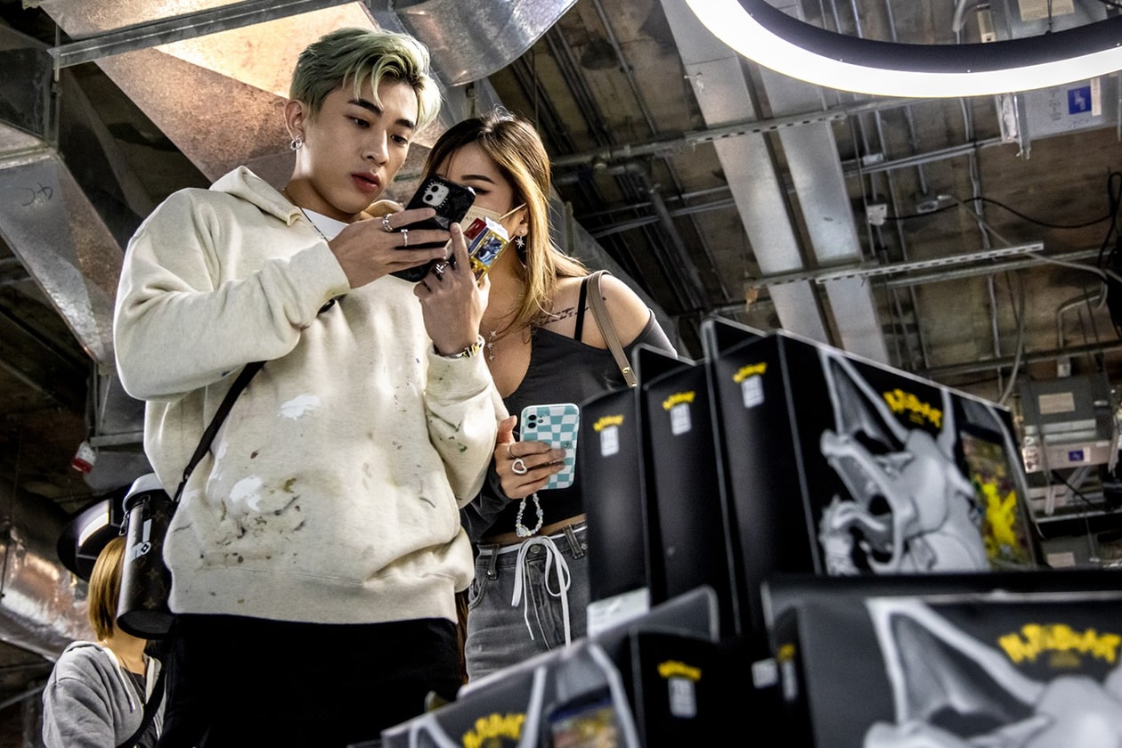 观赏 HYPEBEAST x Pokémon TCG 25 周年 BELOWGROUND 限定快闪店开幕盛况 | Hypebeast