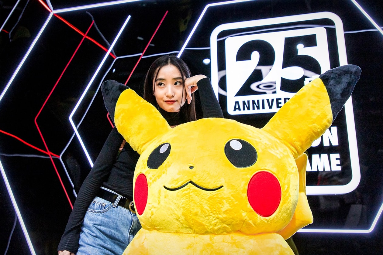 觀賞 HYPEBEAST x Pokémon TCG 25 週年 BELOWGROUND 限定快閃店開幕盛況 | Hypebeast