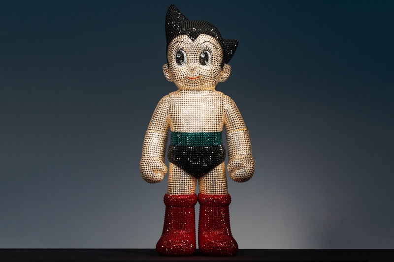HBX x SECRET BASE x Swarovski 最新「Astro Boy」模型發售情報公佈 | Hypebeast